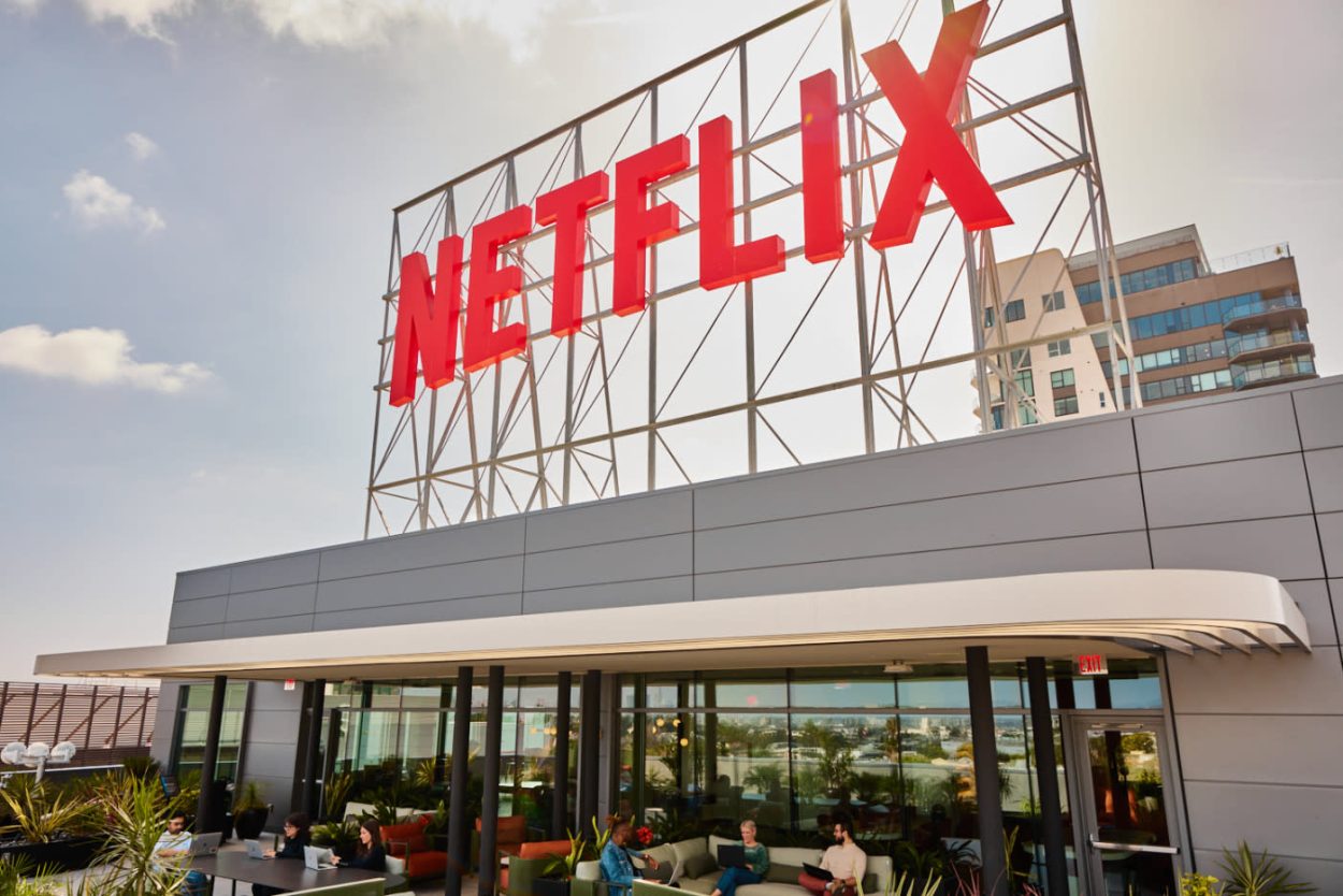 Theory meets practice at Netflix: a case study on modern organisational ...